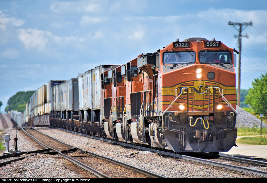 BNSF 5327